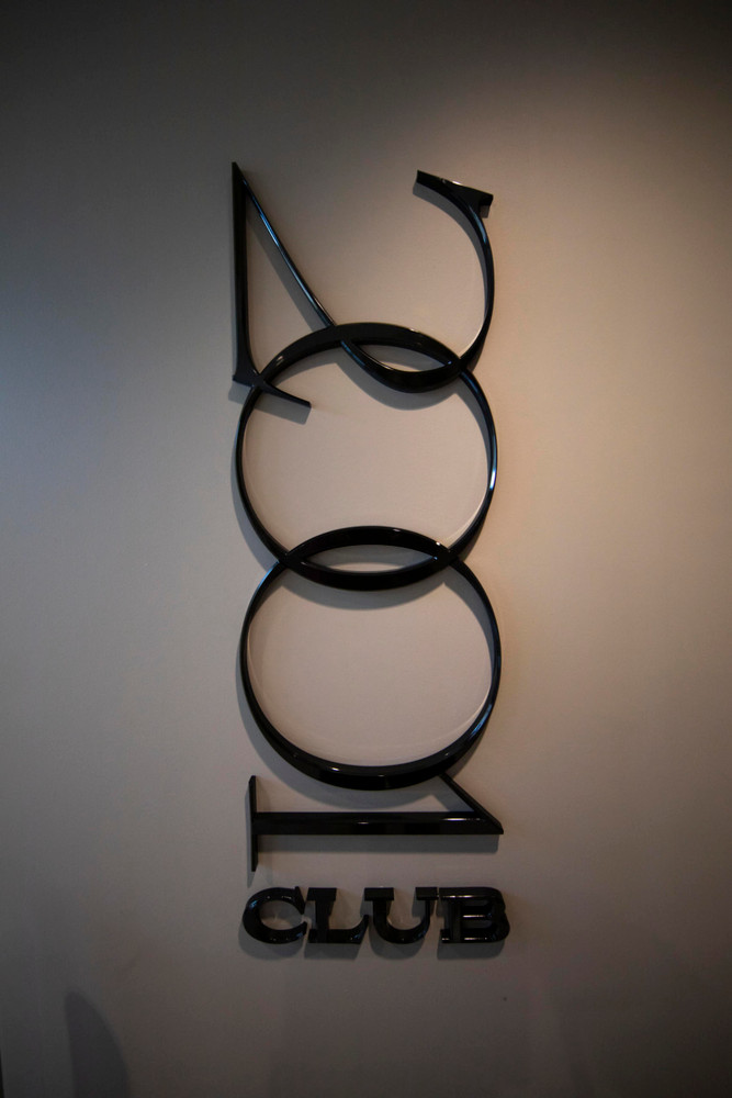 2001 Loge Suites – TheGamecockClub.com